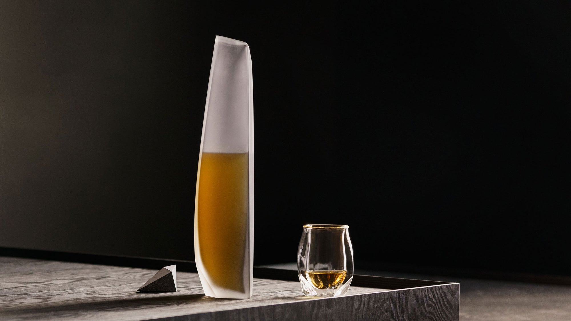 Norlan Raif Decanter (Gradient Clear) - Crystal Whisky Decanter
