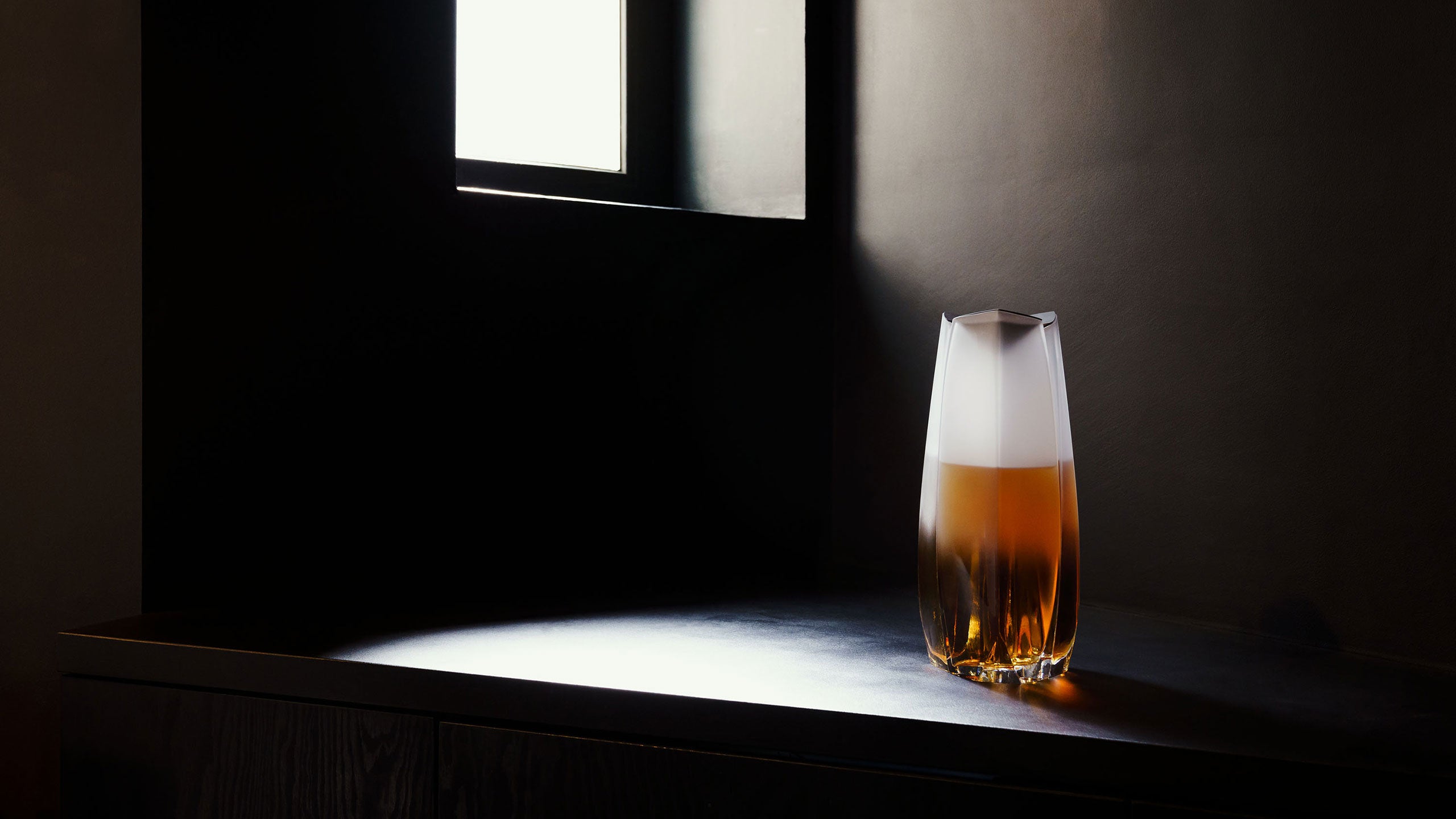 Norlan Raif Decanter (Gradient Clear) - Crystal Whisky Decanter